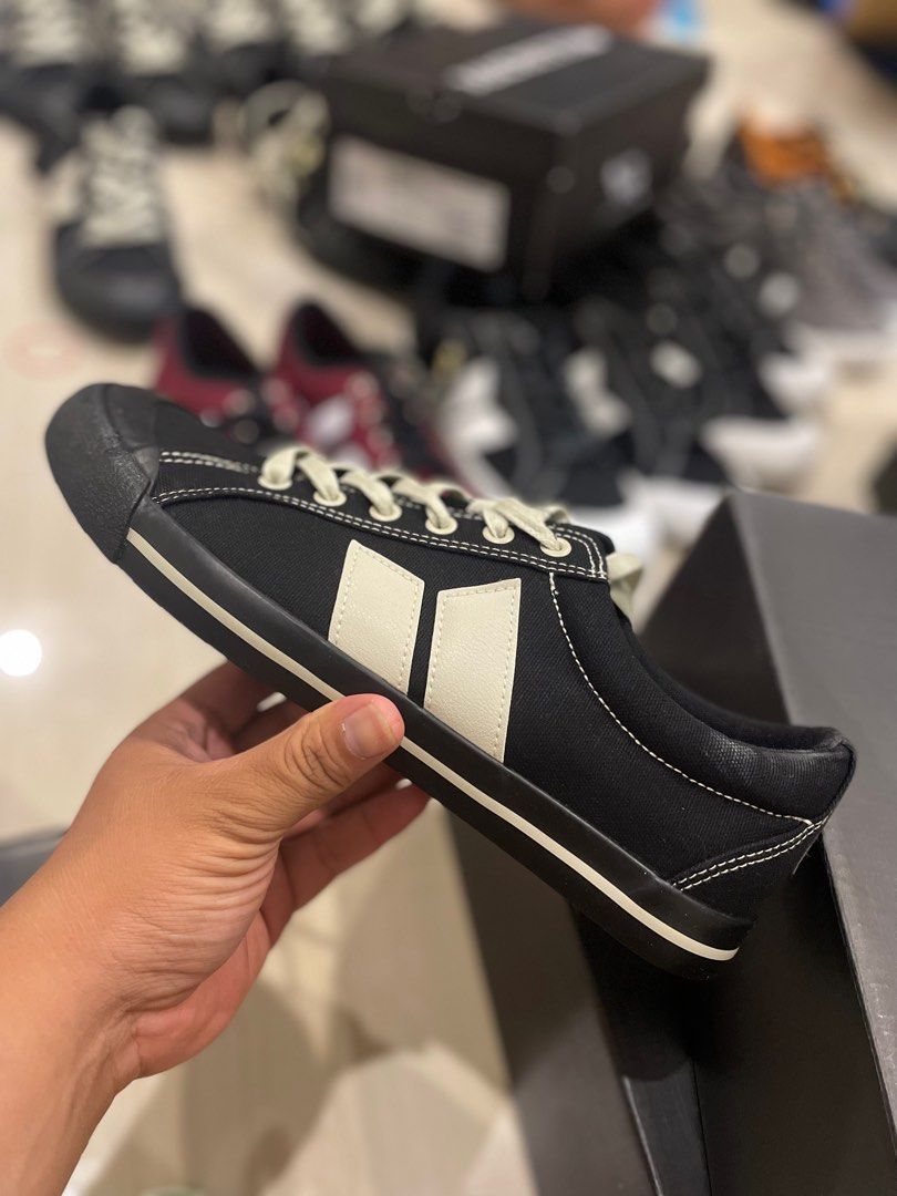 Macbeth Eliot Special Edition 2024 ORIGINAL, Fesyen Pria, Sepatu , Sneakers di Carousell