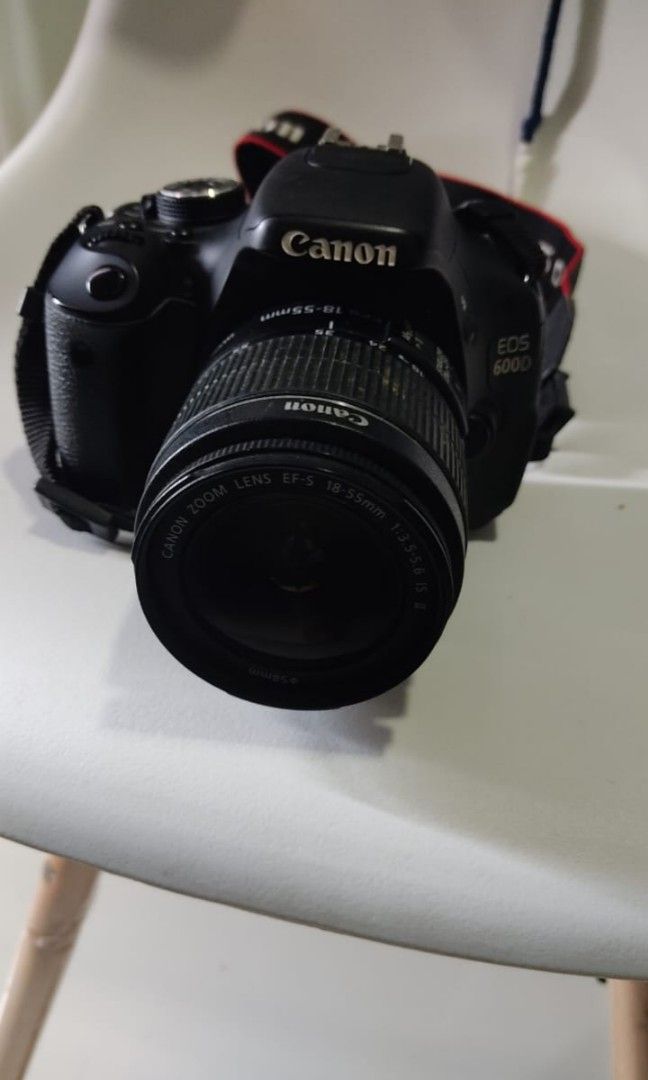 ORIGINAL Canon EOS 600D, Photography, Cameras on Carousell