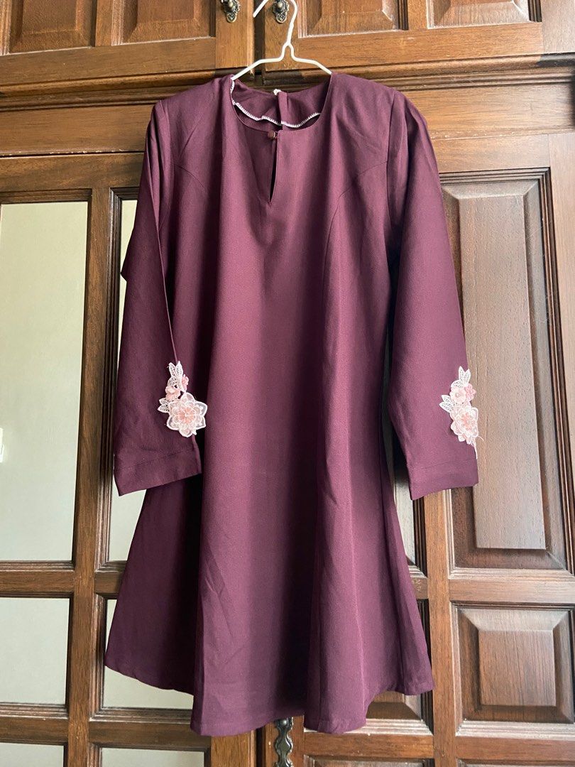 purple plum baju kurung, Women's Fashion, Muslimah Fashion, Baju Kurung ...