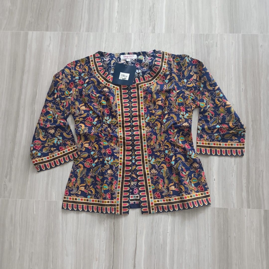 SIA uniform collection, Women's Fashion, Tops, Blouses on Carousell