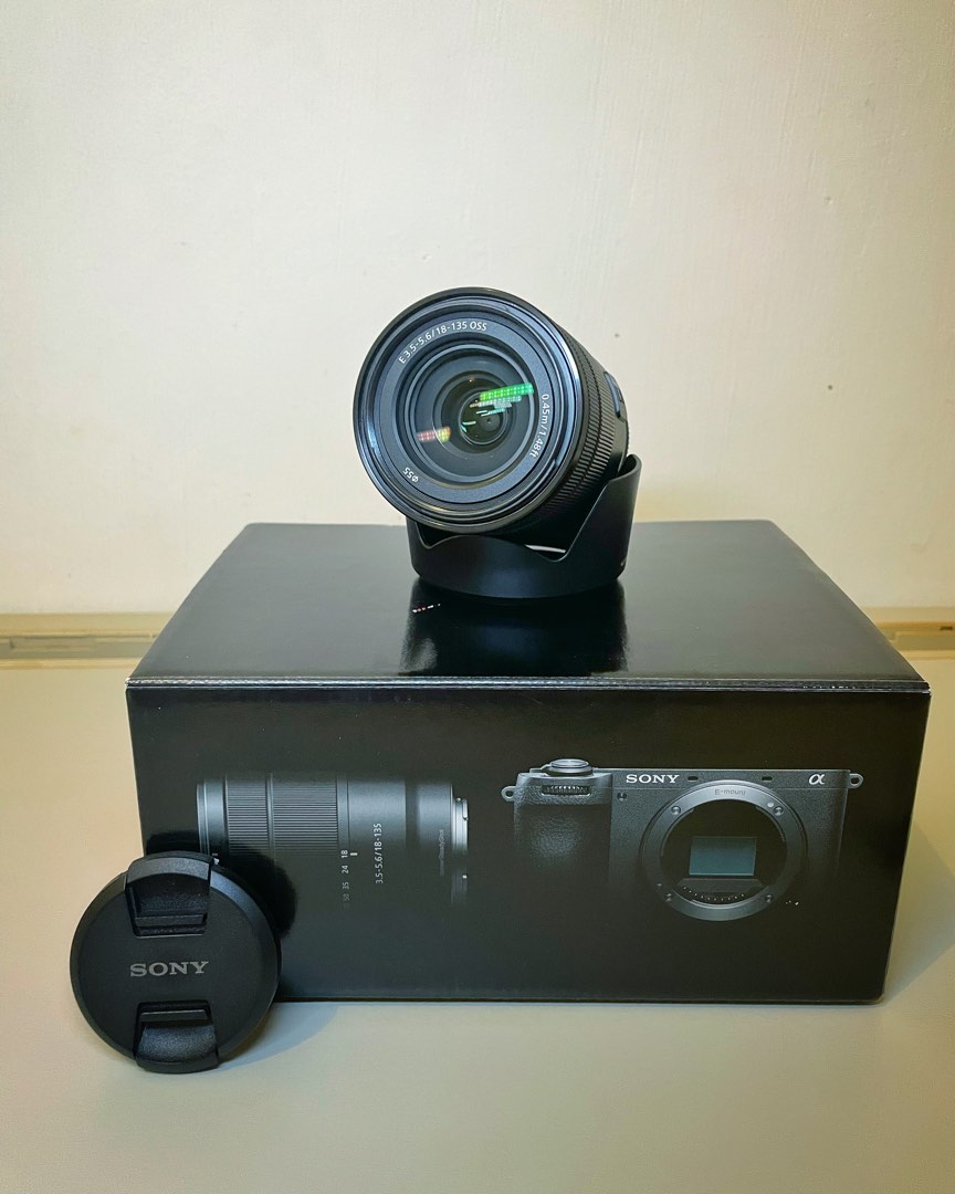 Sony 18-135mm F3.5-5.6 OSS [E Mount], Photography, Lens & Kits on Carousell