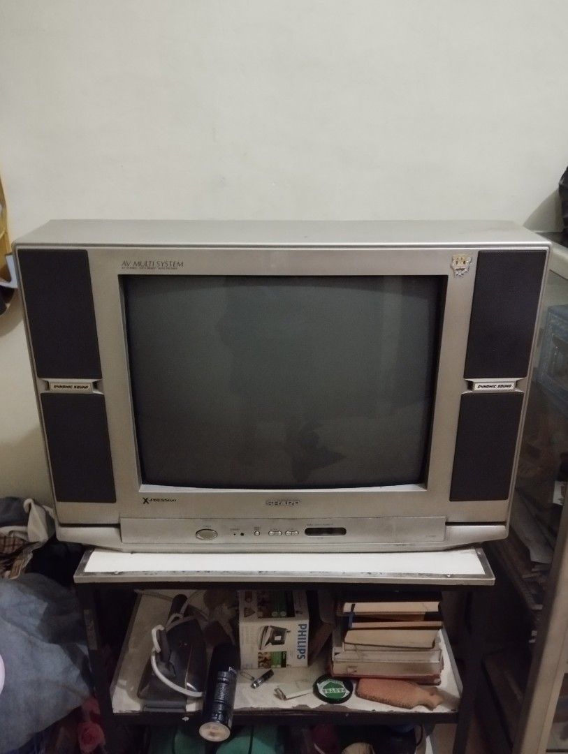 TV tabung sharp layar 16 inch, Elektronik, TV & Perlengkapan Hiburan di ...