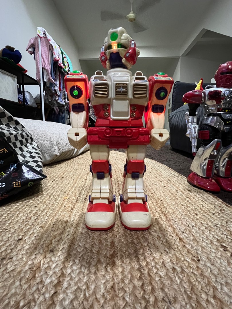 Vintage 80s Leader Robot, Hobbies & Toys, Collectibles & Memorabilia ...