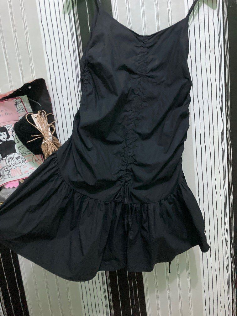 Coquette minidress hitam ruffle black minidress cute dress Zara look a ...