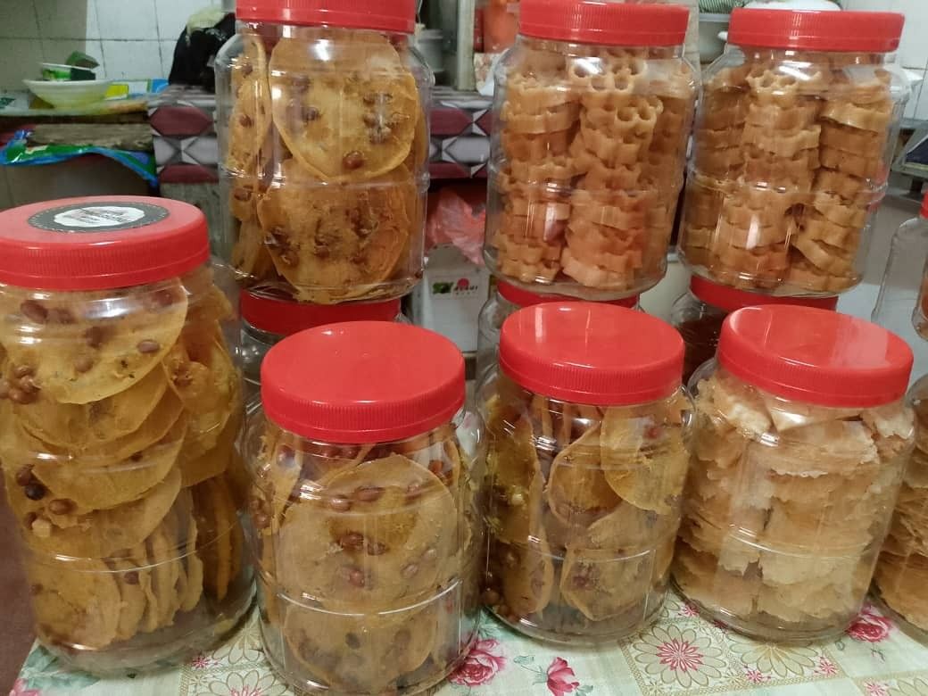 Kuih traditional, Food & Drinks, Local Eats on Carousell