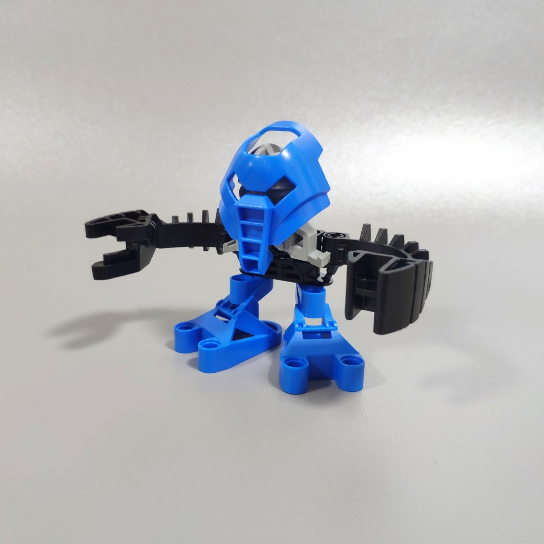 Lego Bionicle Tohunga Matoran (McToran) (Macku, Blue, 8586), Hobbies ...