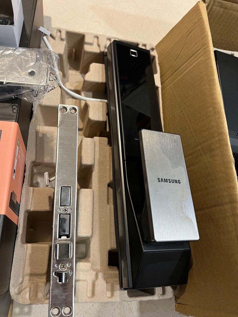 Samsung SHP DP738 digital door Push Pull lock, Furniture & Home Living ...