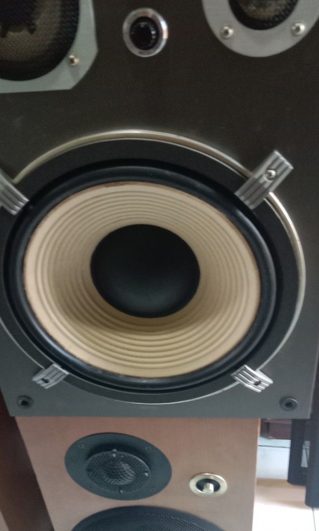 Tamon speaker system, Audio, Soundbars, Speakers & Amplifiers on Carousell