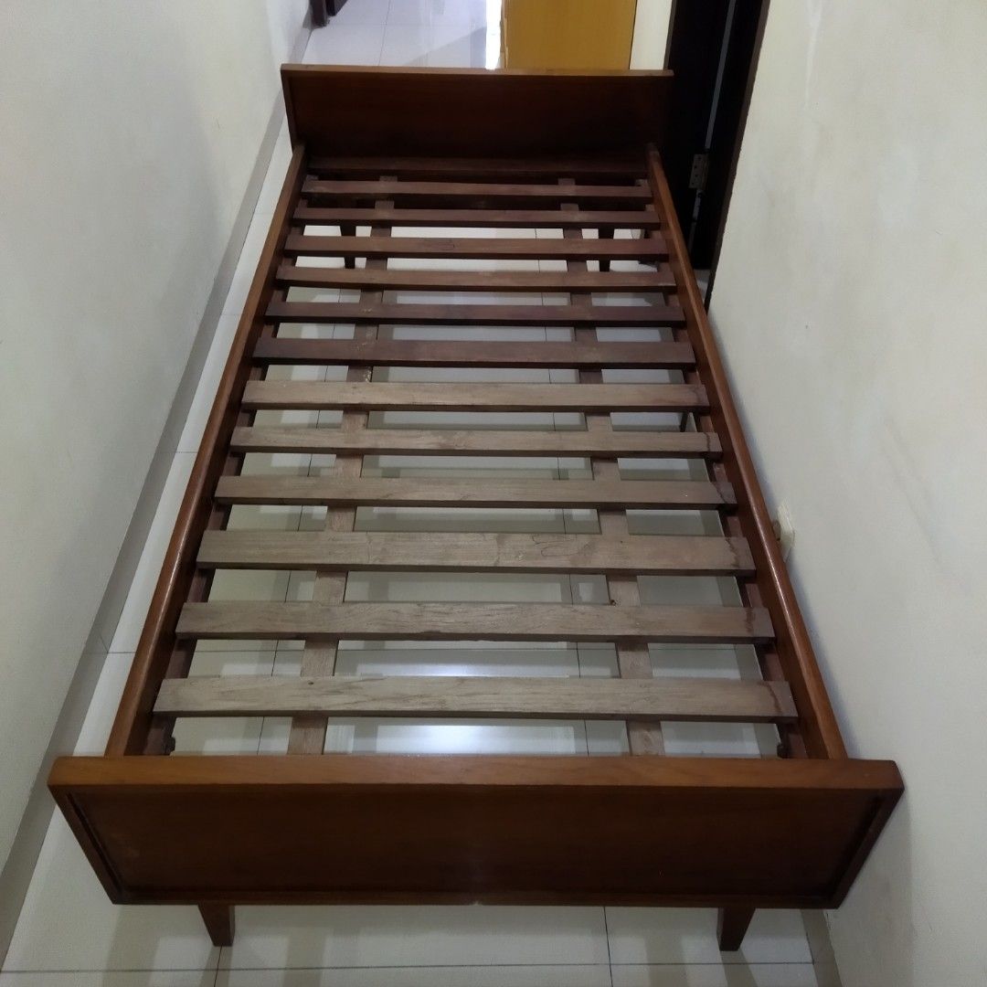 Vintage Rangka Ranjang Art Deco Jati Tua, Antik, Furnitur di Carousell