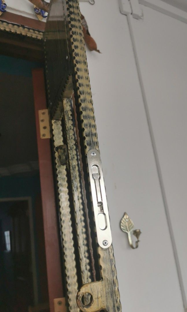 HDB metal gate latch. Door latch installation. Door latch repair. Flush ...