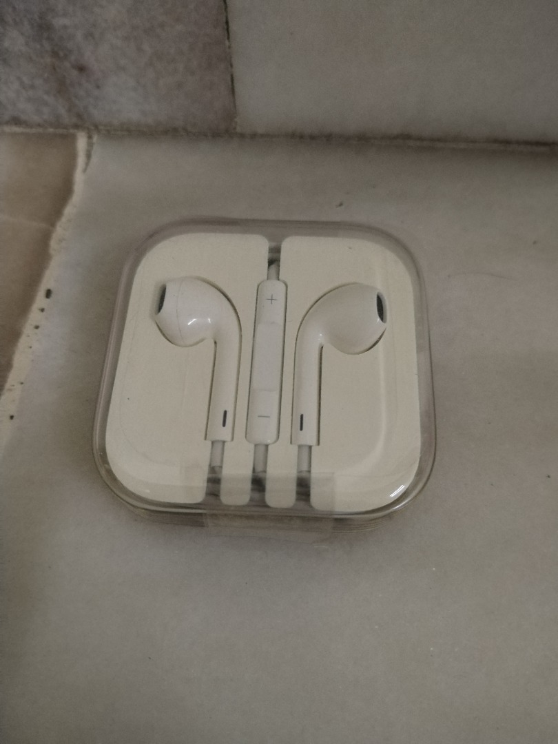 Original Apple EarPods (3.5mm Headphone Plug) Earphone with case, Audio ...