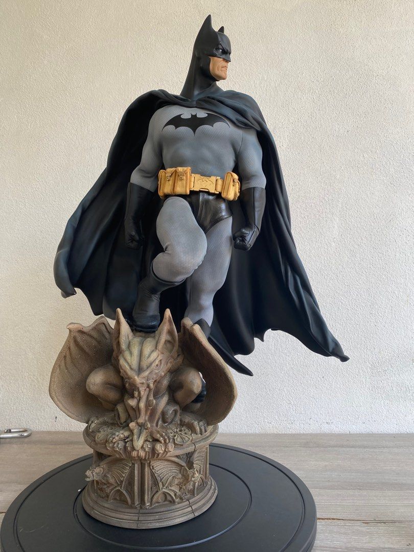 Sideshow Batman Pf 1/4 Scale Statue, Hobbies & Toys, Collectibles ...