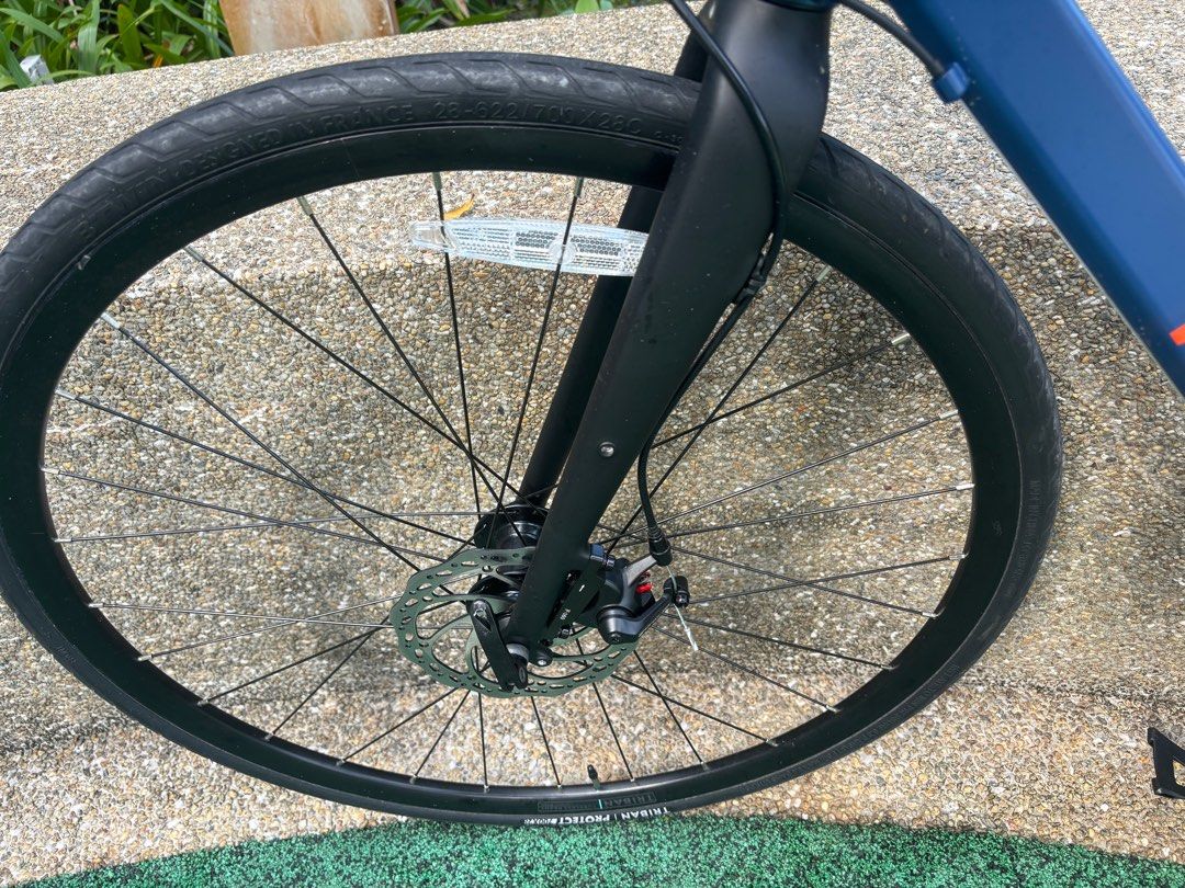 Triban RC120 disc flat bar, Sports Equipment, Bicycles & Parts ...