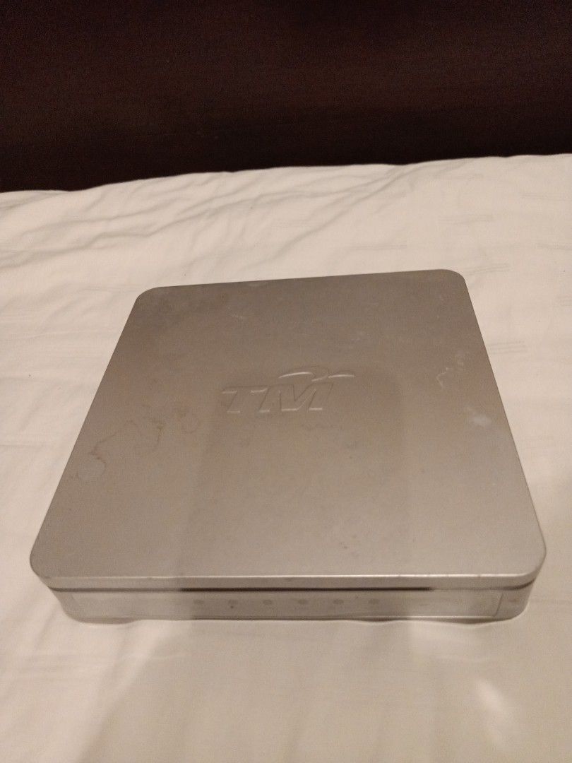 Unifi Modem, Computers & Tech, Parts & Accessories, Networking on Carousell