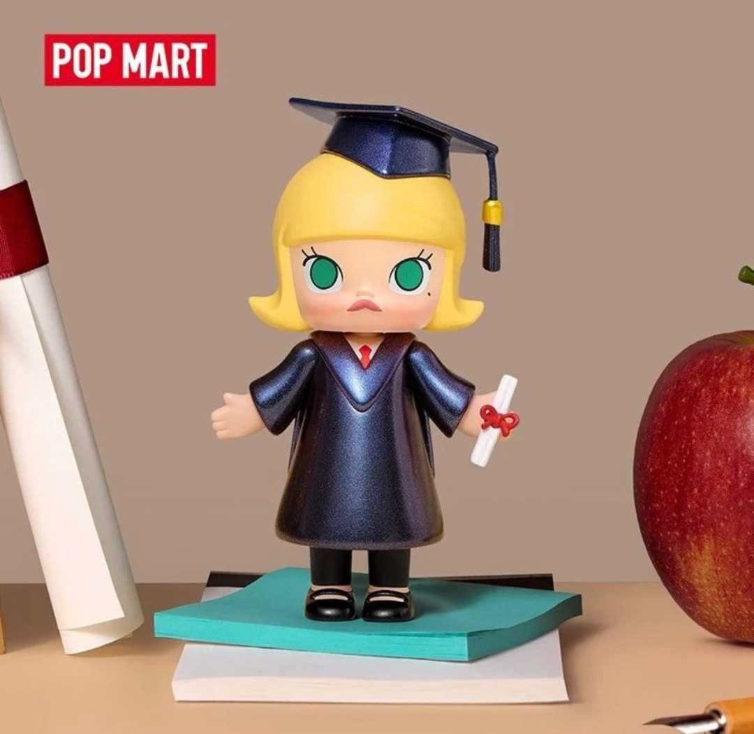 Authentic Popmart molly happy graduation 100%, Hobbies & Toys, Toys ...