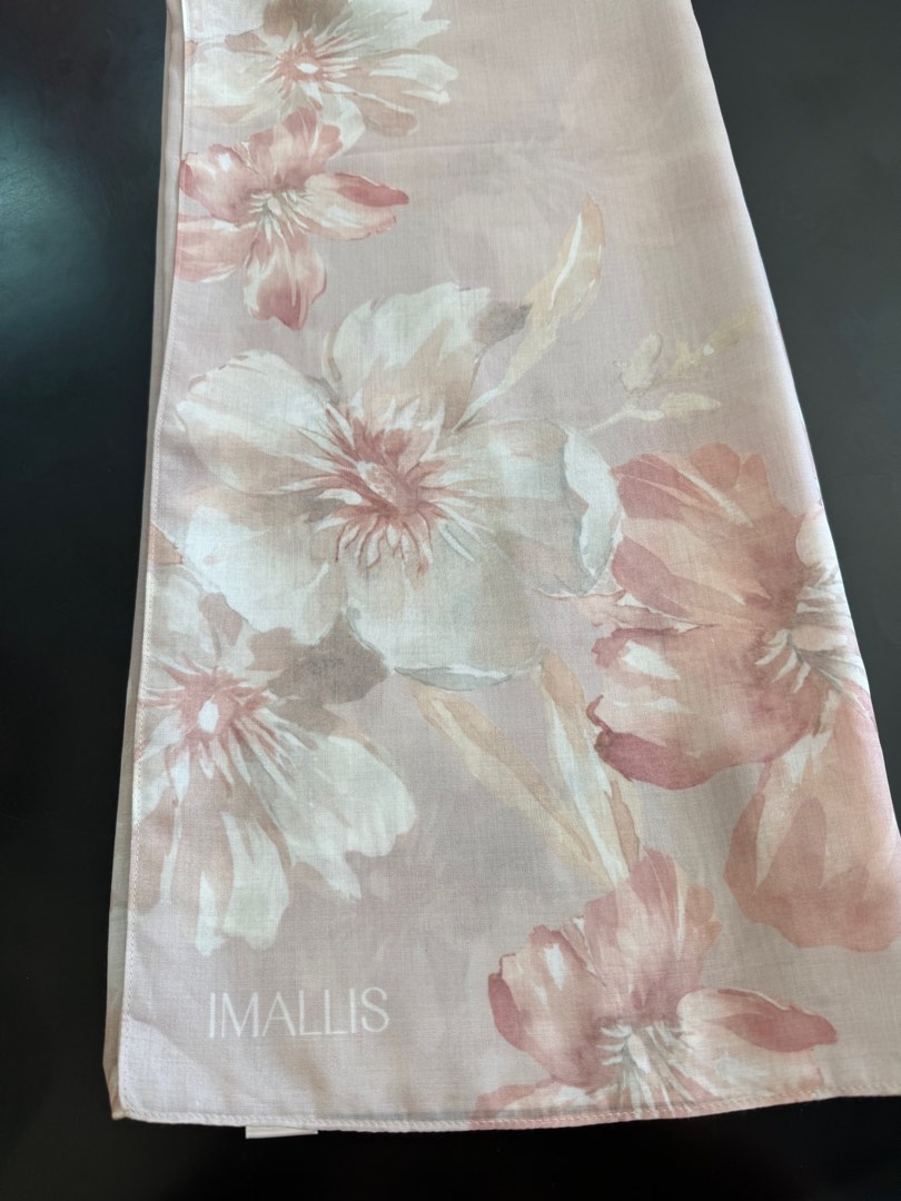 Imallis Tudung Cotton Bidang 47, Women's Fashion, Muslimah Fashion ...