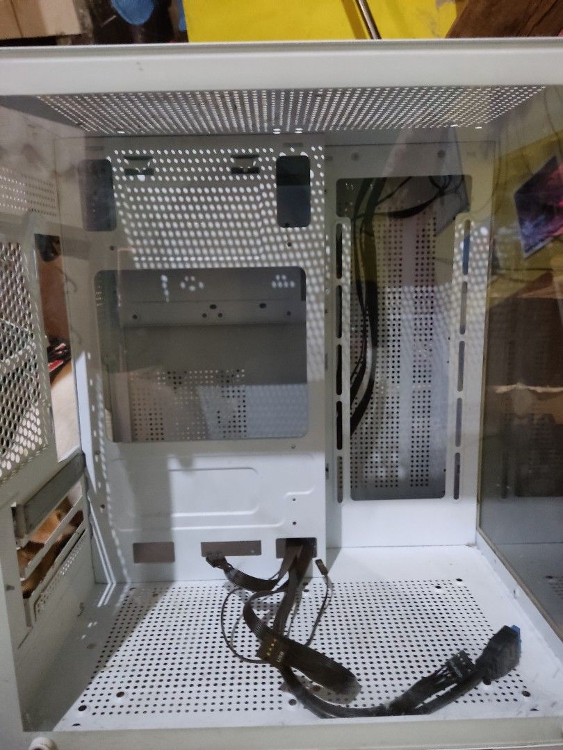 Mini robin, sleeper, and generic pc case, Computers & Tech, Parts ...