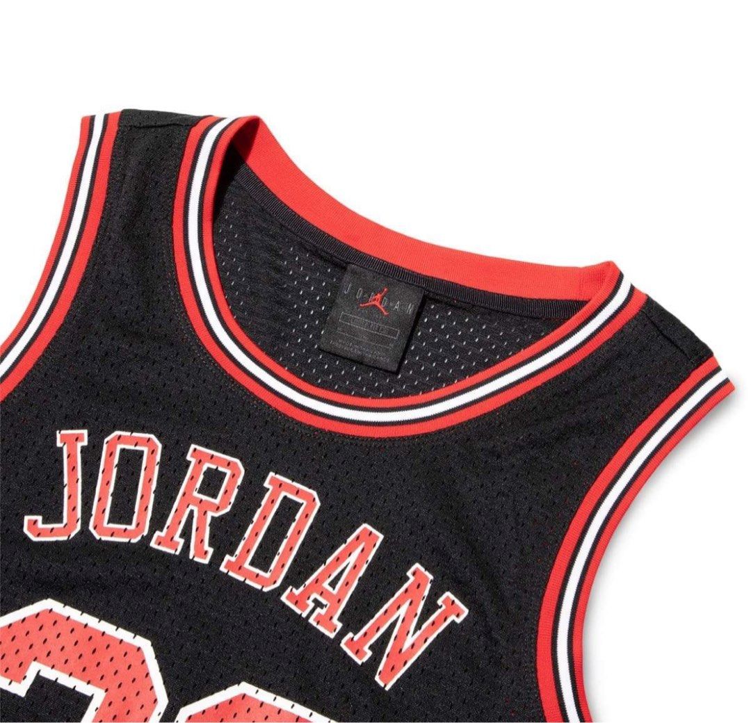 NIKE Jordan top, Women's Fashion, Activewear on Carousell
