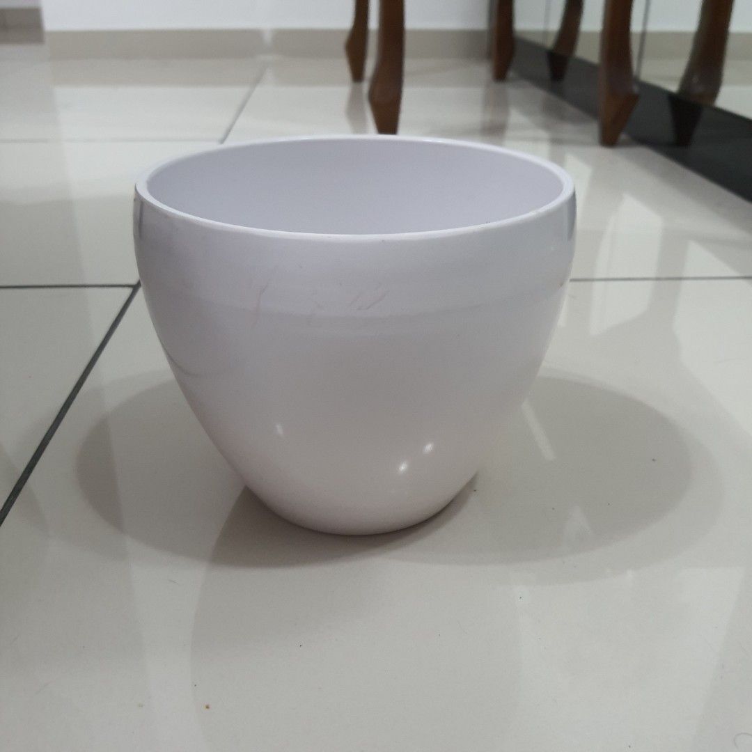 Pasu plastik pot plant pokok bunga vase nordic white, Furniture & Home ...