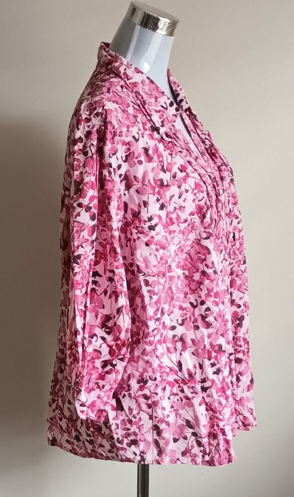 Plus-size Branded Pink Printed Button Down Blouse 2X (Preloved), Women ...