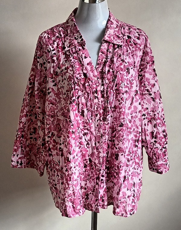 Plus-size Branded Pink Printed Button Down Blouse 2X (Preloved), Women ...