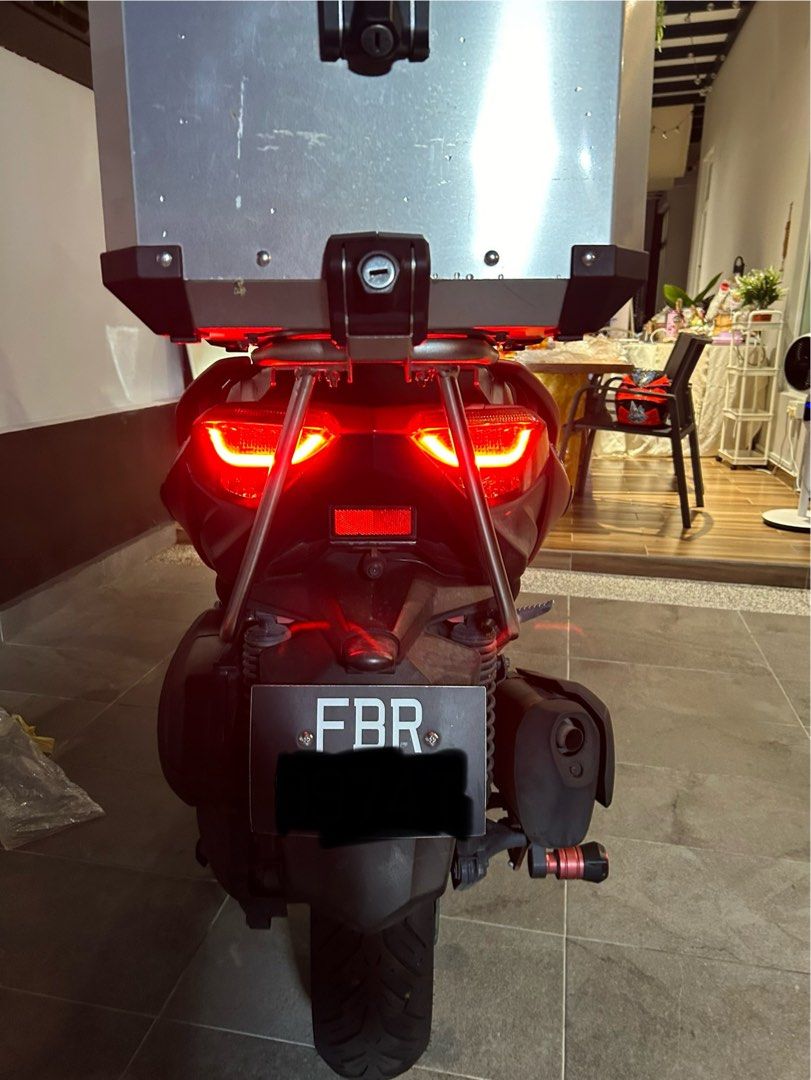 YAMAHA XMAX STAINLESS STEEL TOP RACK with aluminium top box ...
