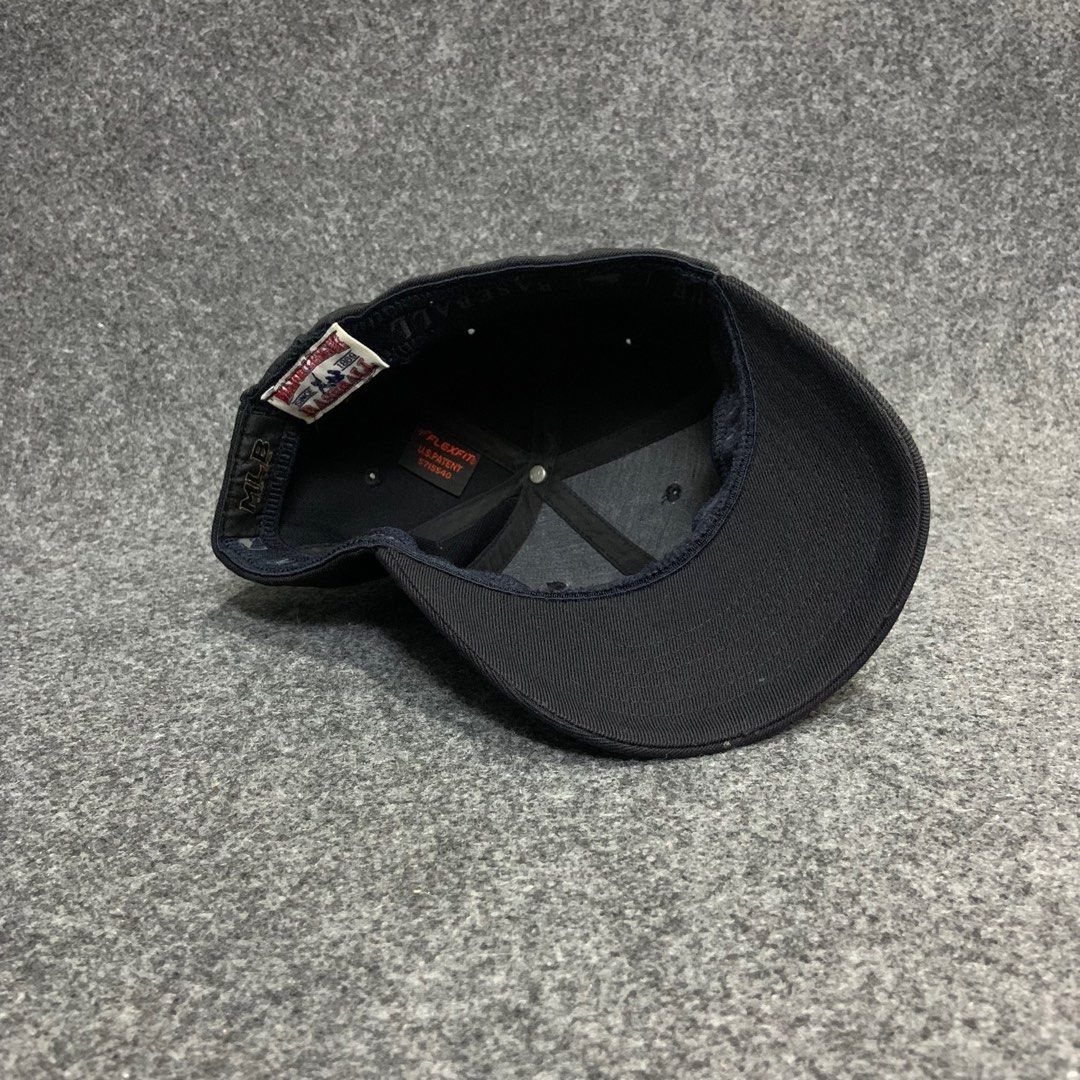 Topi MLB NY Yankees Logo Besi - NY Logo Besi - Topi MLB Fitted Original ...