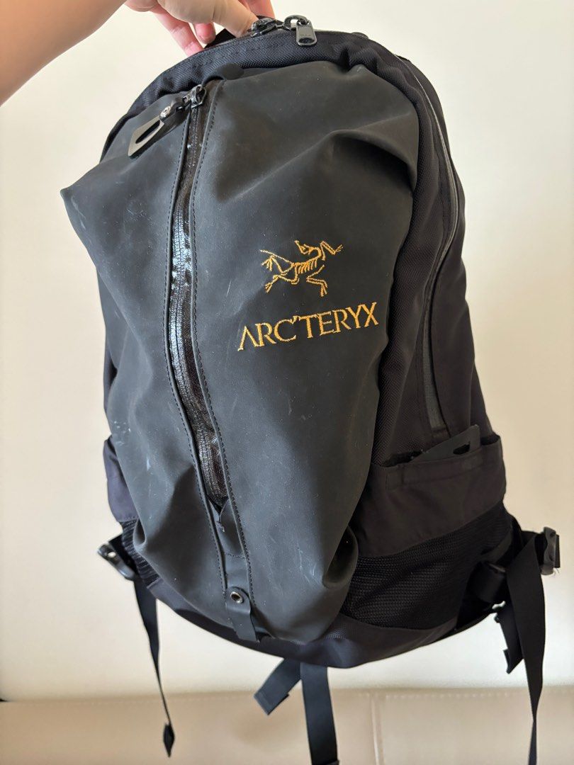 Arcteryx Arro 16 絕版, 男裝, 袋, 背包 - Carousell