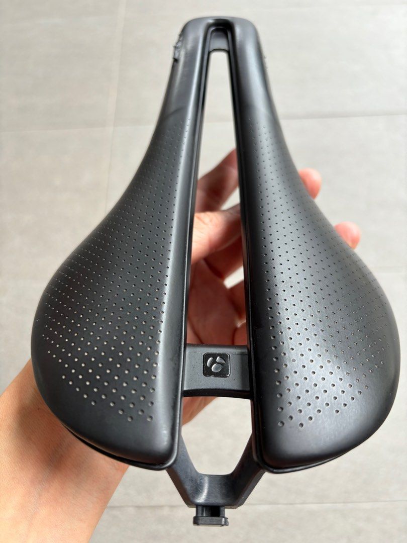 aeolus saddle