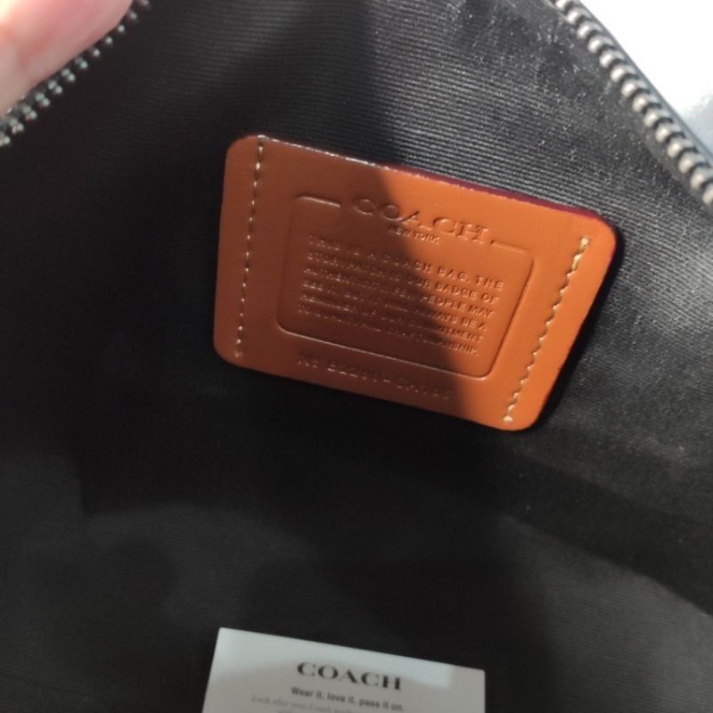 CA186 Coach Gotham Duffle 24 in Signature Canvas, Men's Fashion, Bags ...