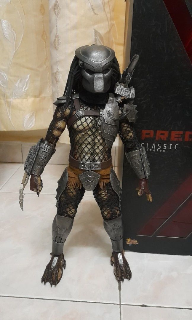 Classic Predator with Predalien, Hobbies & Toys, Toys & Games on Carousell