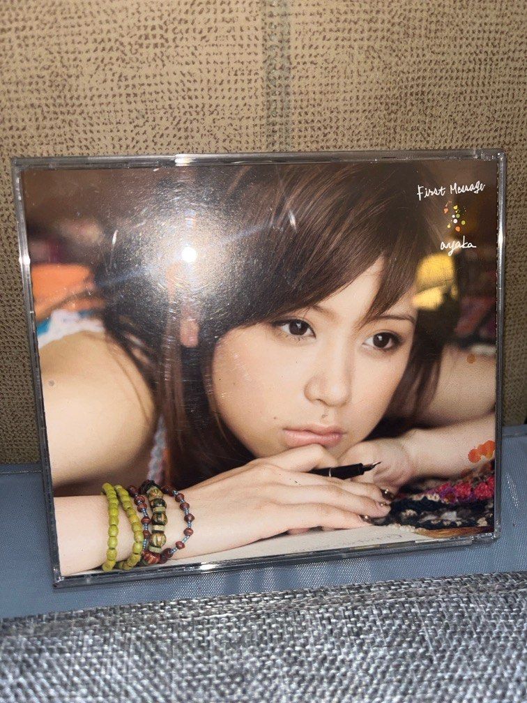 first message 絢香 日文CD專輯, 書籍、休閒與玩具, 樂器、音樂相關, CD、DVD在旋轉拍賣