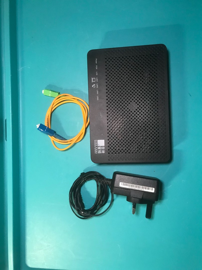 HUAWEI 華為 EchoLife HG8040H5 光纖 Modem Router 適合 還機《香港寬頻 HONG KONG ...