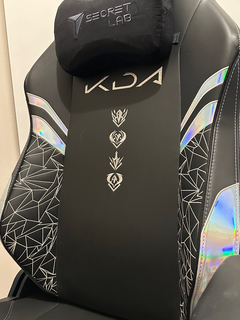 SECRET LAB KDA SERIES GAMING CHAIR, Furniture & Home Living, Furniture ...