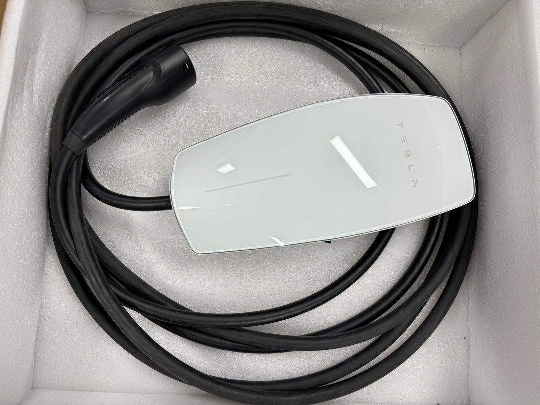Tesla GEN3 Wall Connector, 汽車配件, 電子配件 - Carousell