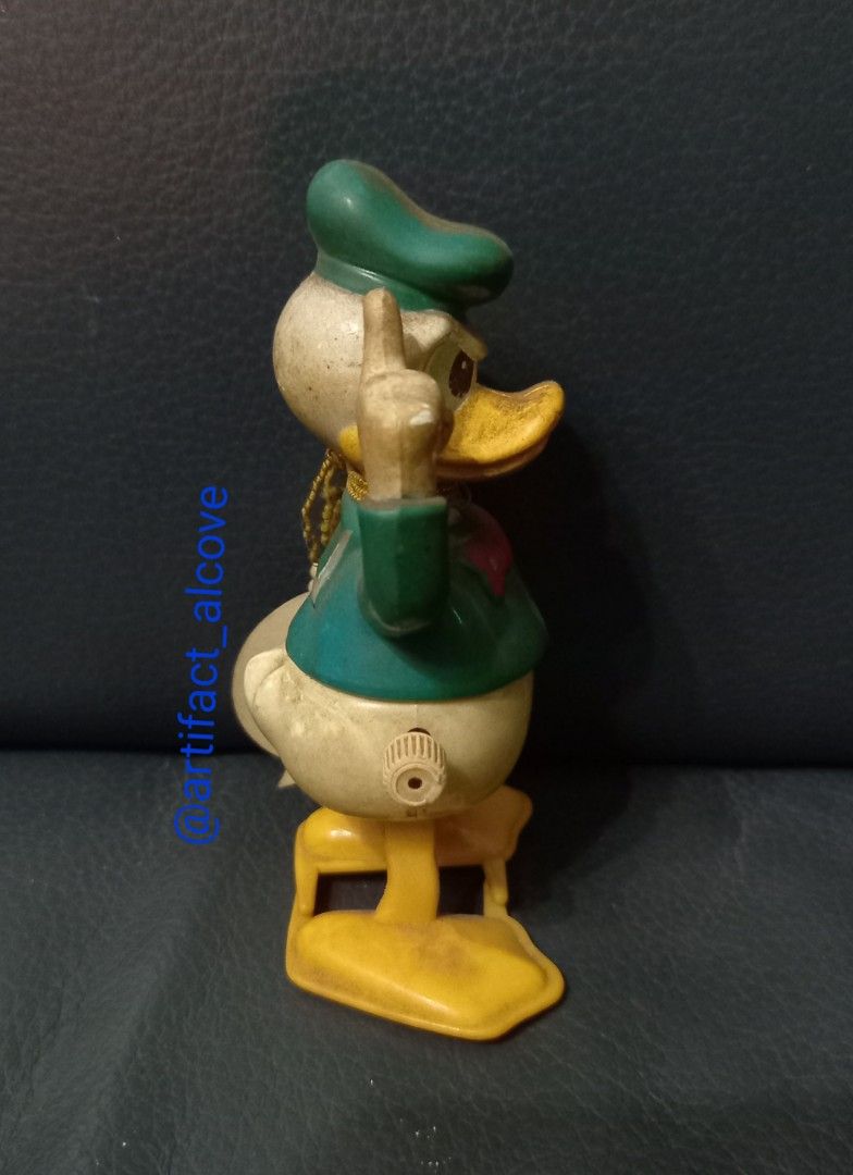 Vintage Donald Duck Wind up Disney Walking Tomy Toys Collectibles ...