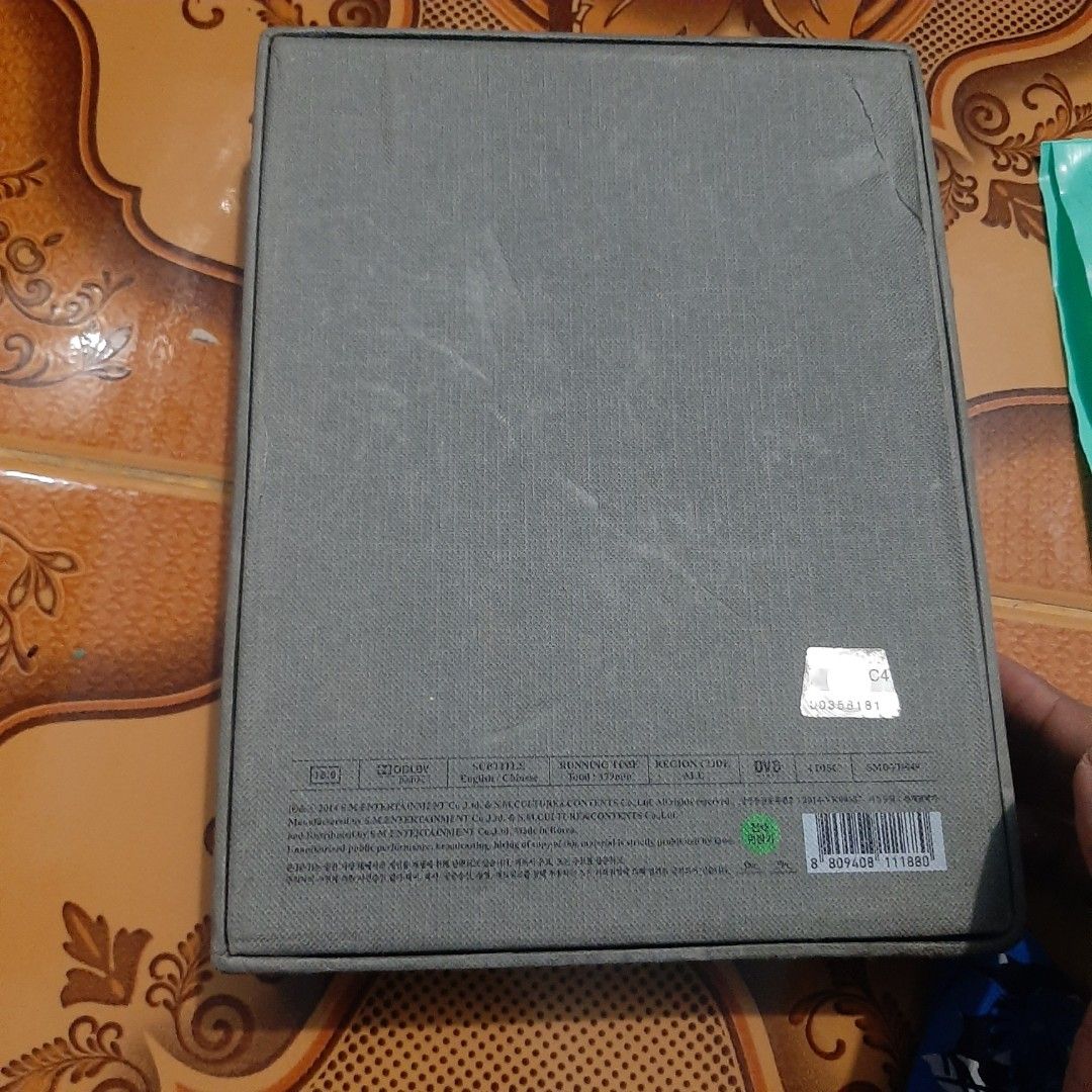 Album kpop dvd exo first box, K-Wave di Carousell