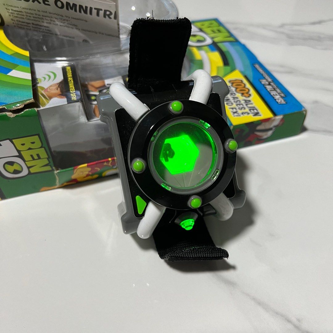 Ben 10 Deluxe Omnitrix Digital Watch 100+ Alien Phrases & Sound FX item ...