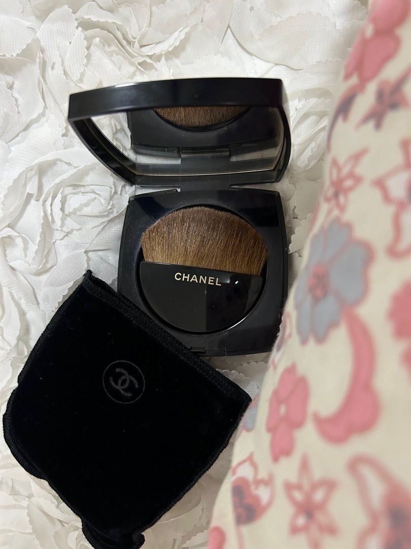 Chanel casing with mirror, Beauty & Personal Care, Face, Makeup on ...