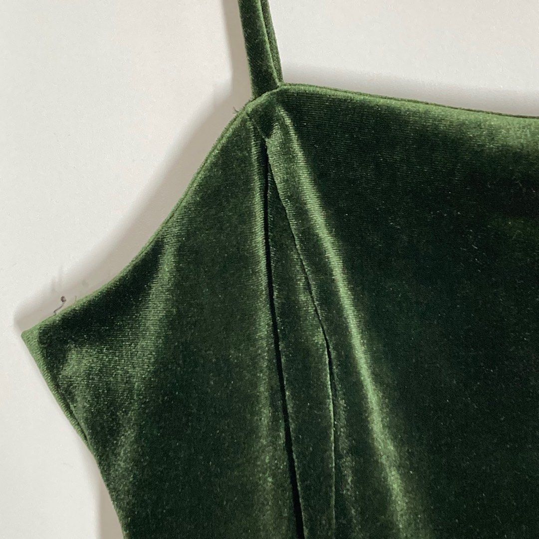 CRS 05, Fesyen Wanita, Pakaian Wanita, Gaun & Rok di Carousell