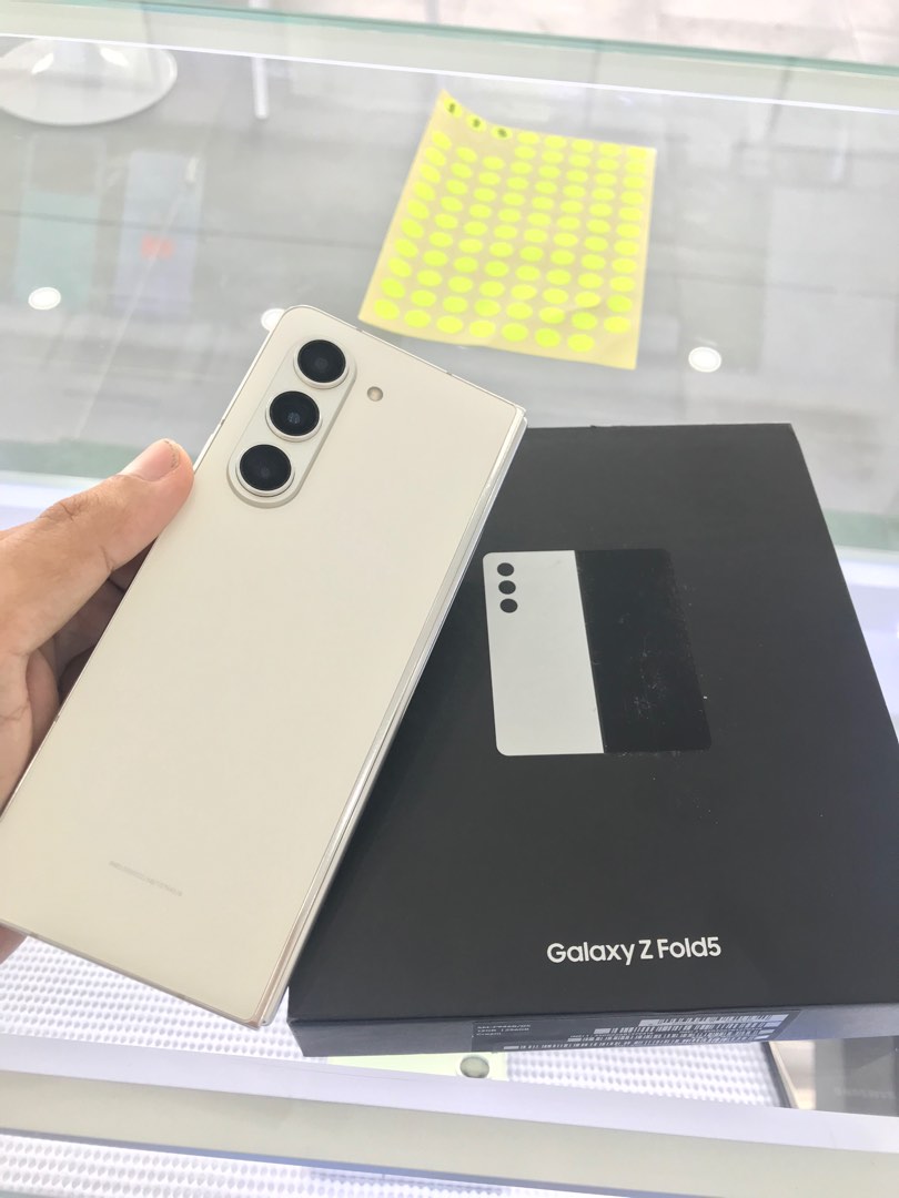 Galaxy Z Fold 5 Cream 256GB, Mobile Phones & Gadgets, Mobile Phones ...