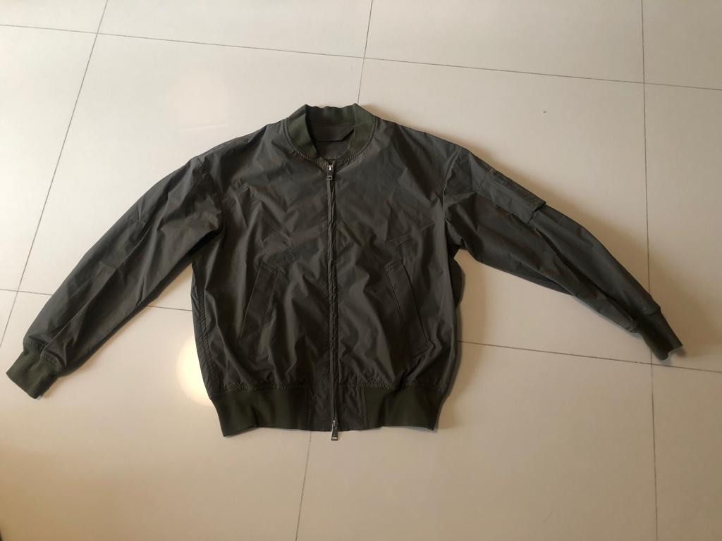 Global work grass green coat, 男裝, 外套及戶外衣服 - Carousell