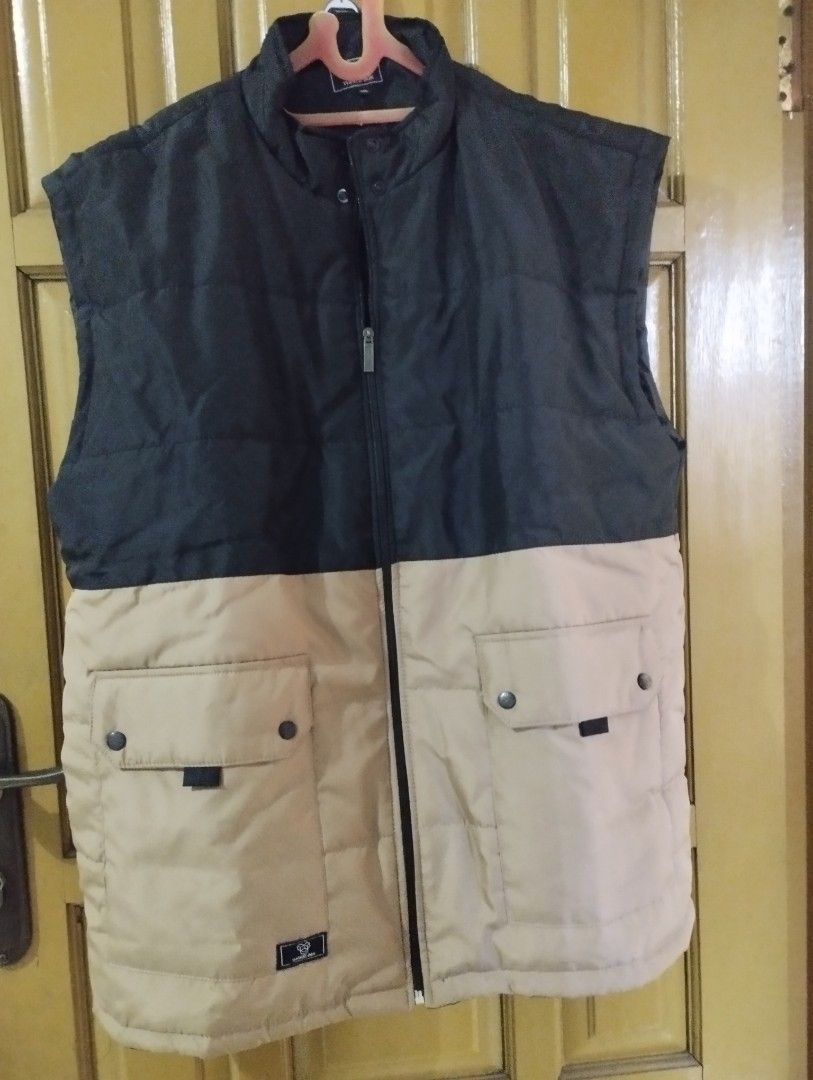 Jaket Rompi Big size, Fesyen Pria, Pakaian , Baju Luaran di Carousell