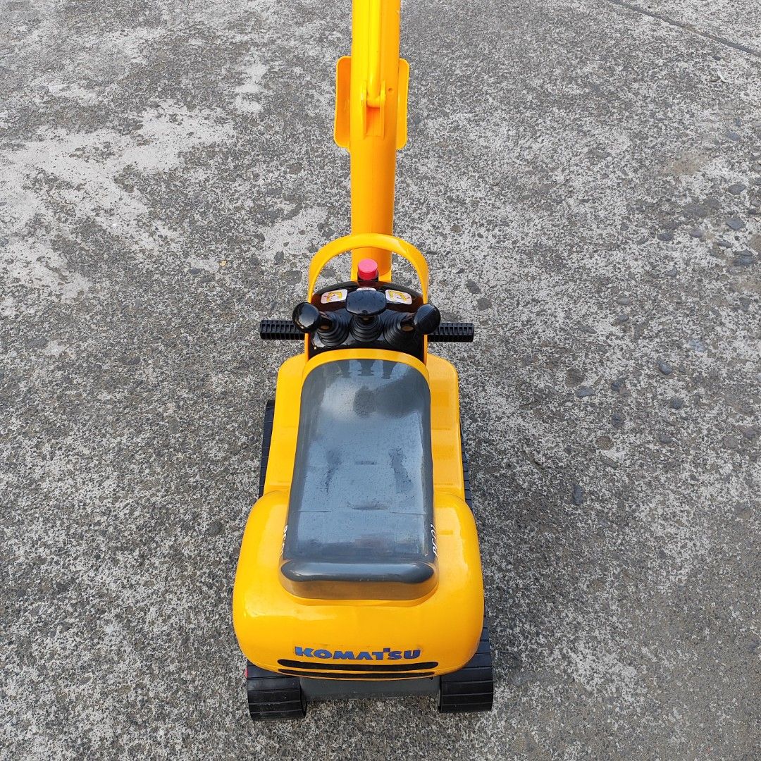 MANUAL Backhoe Ride On MANUAL, Babies & Kids, Infant Playtime on Carousell