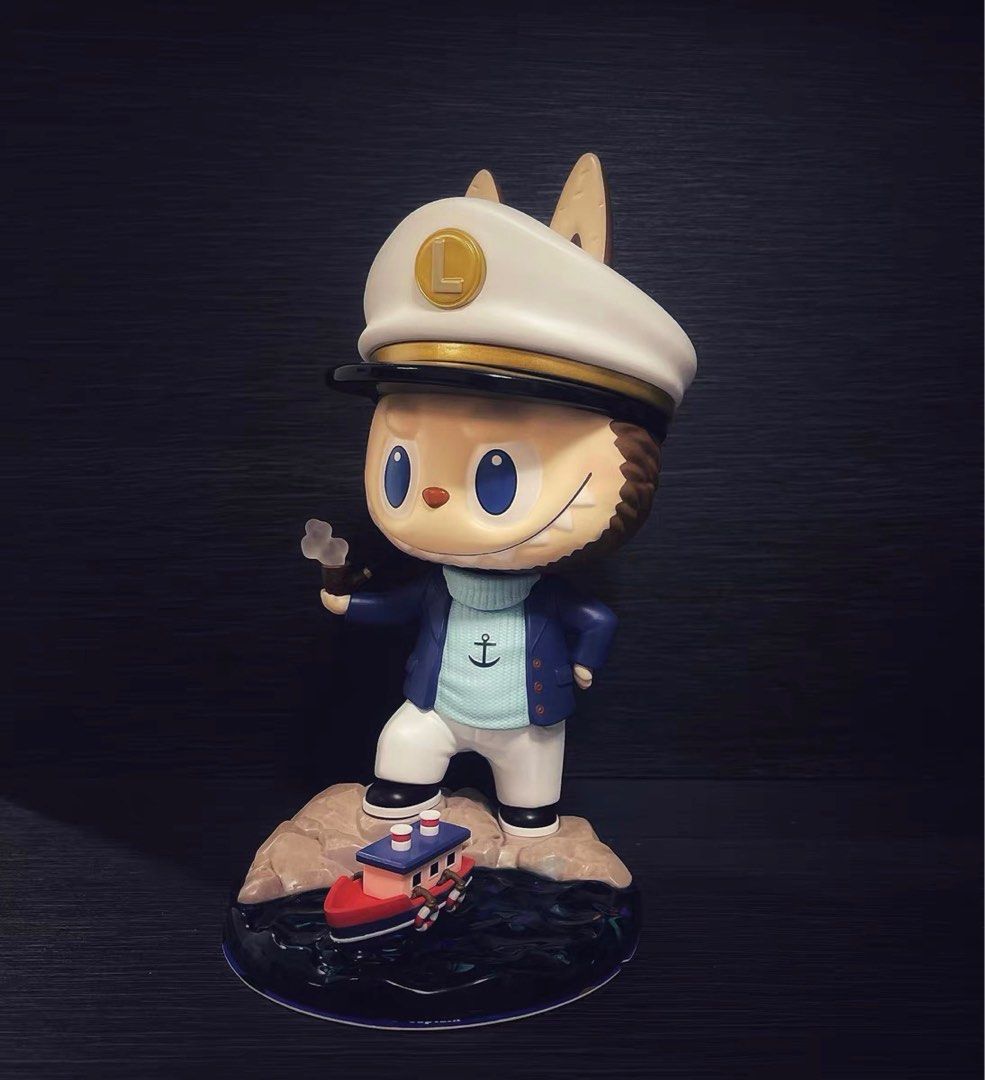 [PO] POPMART LABUBU the captain exclusive figurine blister pack ...