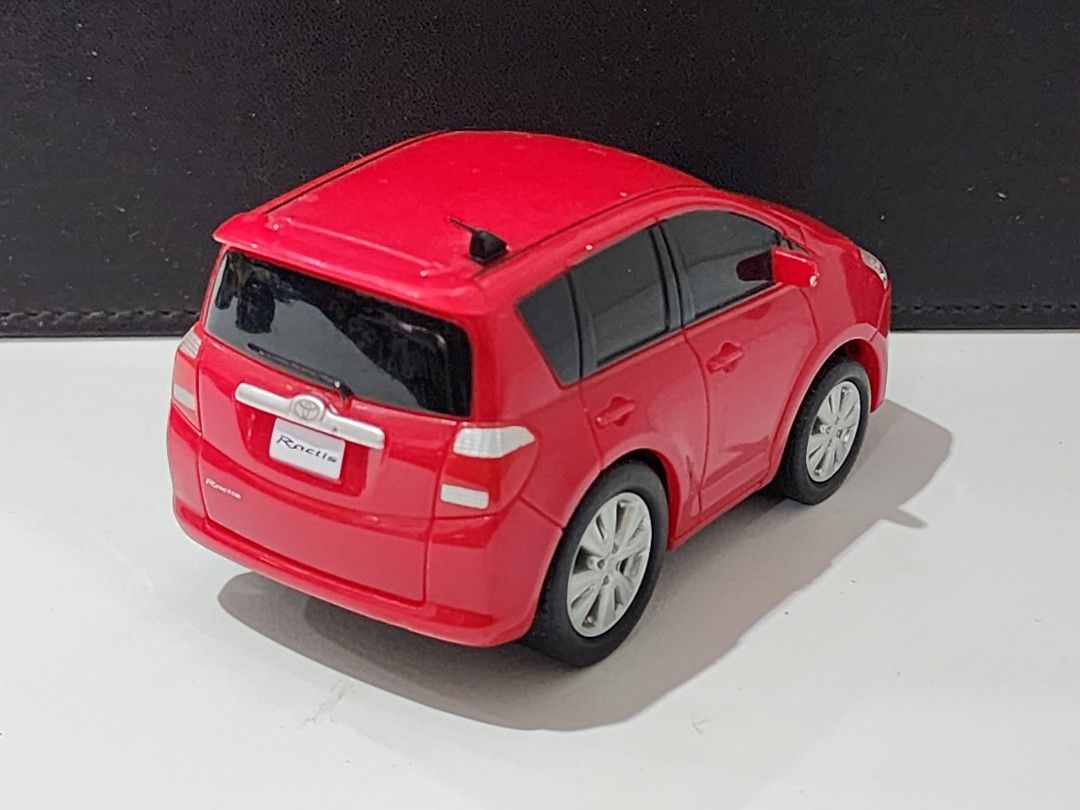 【米舖TOY】 9成新 OEM Toyota Ractis NCP100 SCP100 豐田 紅色 官方 非賣品 Q版 回力 車仔, 興趣及遊戲, 玩具 & 遊戲類 - Carousell