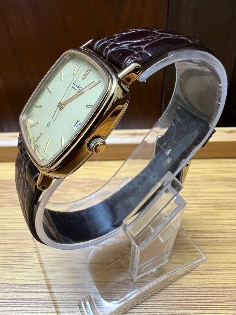 Vintage CASIO tank quartz mens/unisex, Men's Fashion, Watches ...