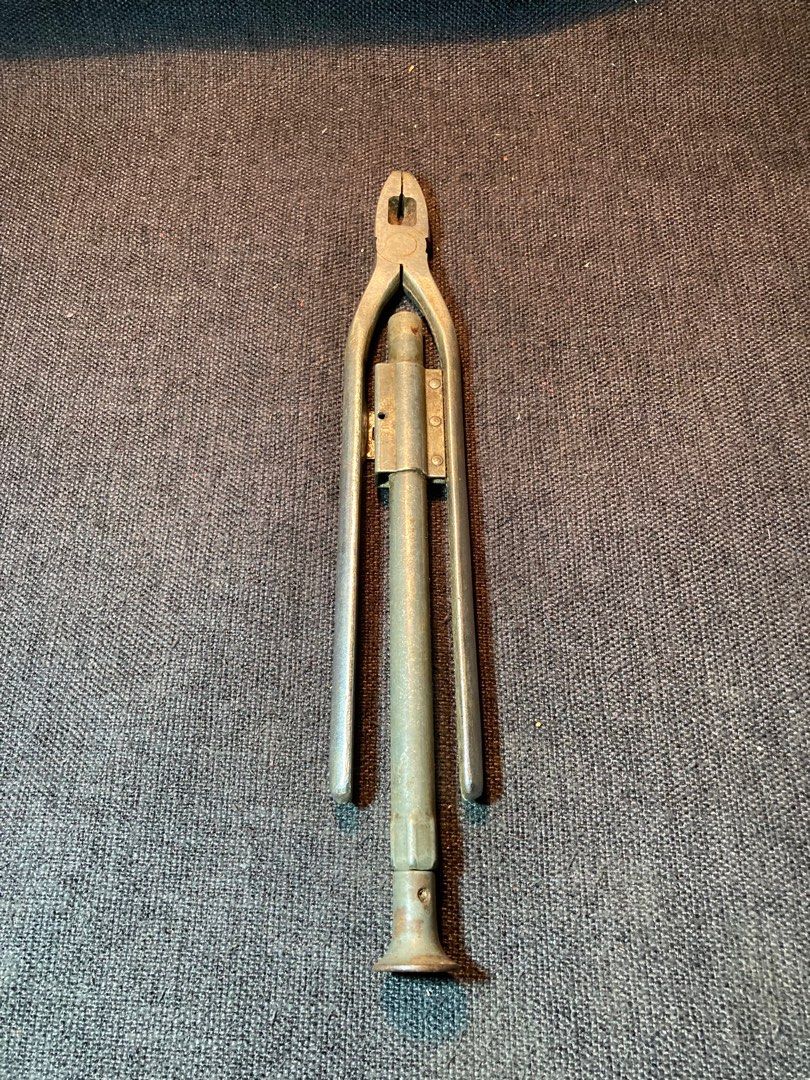 美國製 MILBAR 噴射旋轉工具 美國安全線扭轉航空航天鉗 長29寬4.5厚度1.3公分, 家具及居家用品, 園藝, 園藝工具和裝飾品在旋轉拍賣