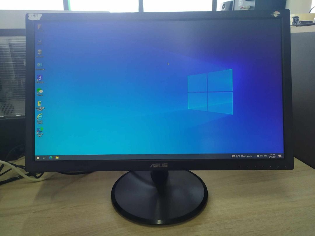 ASUS 22 Inch LCD Monitor VGA only, Computers & Tech, Parts ...