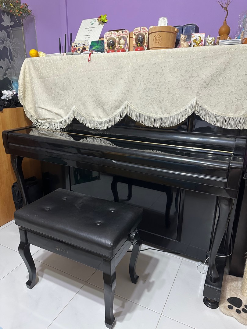 Atlas piano, Hobbies & Toys, Music & Media, Musical Instruments on ...
